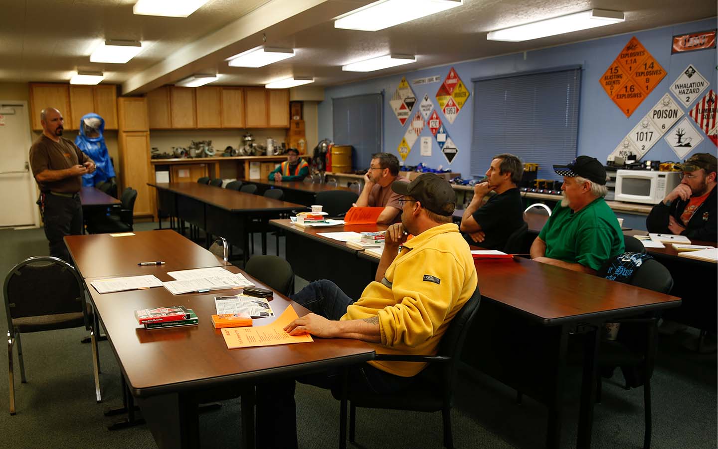 Alaska Heavy Haul, Oversized Load, and Bulk Services | Alaska West Express