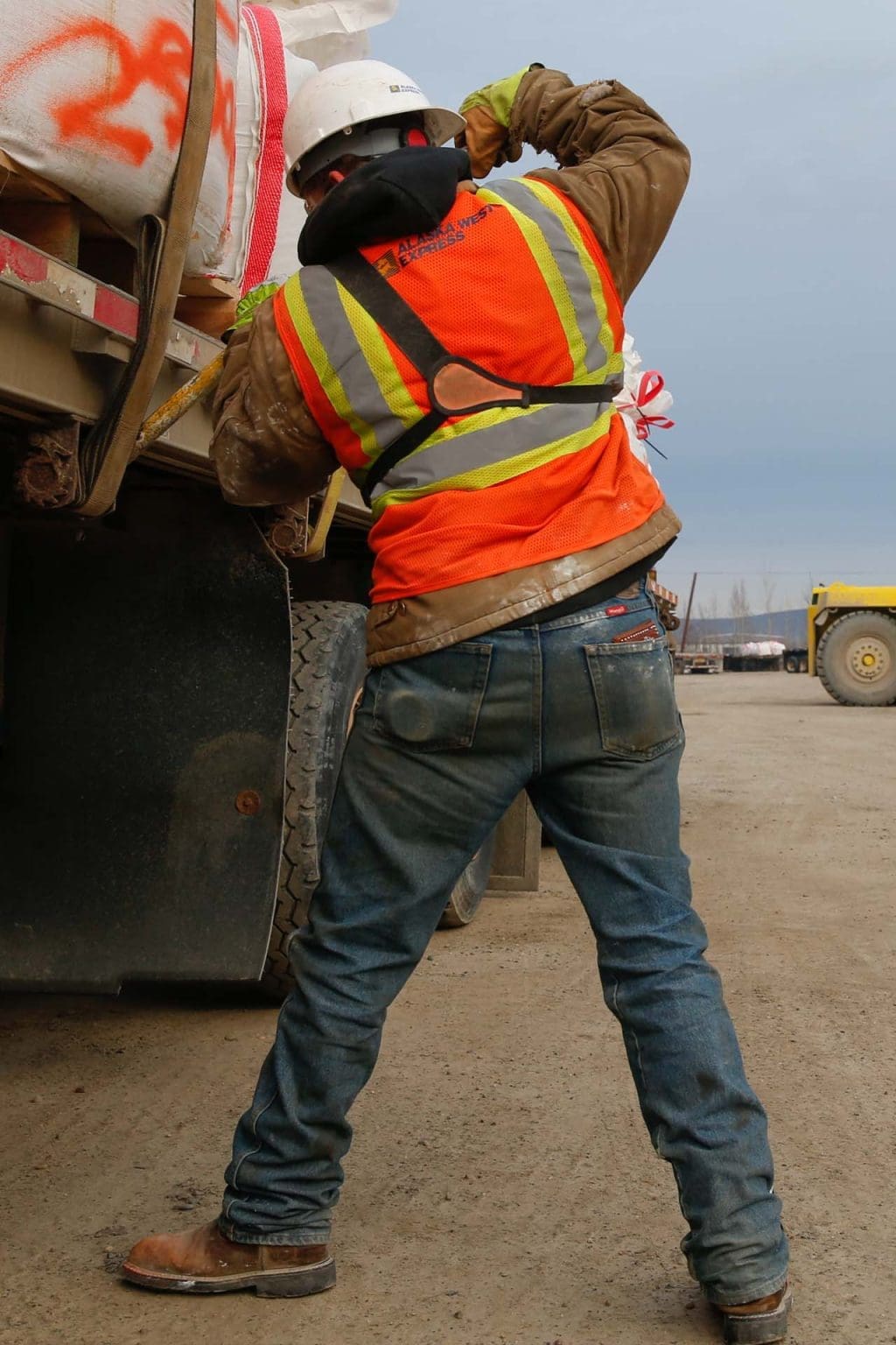 Safe Driver Apprenticeship Program | Alaska West Express